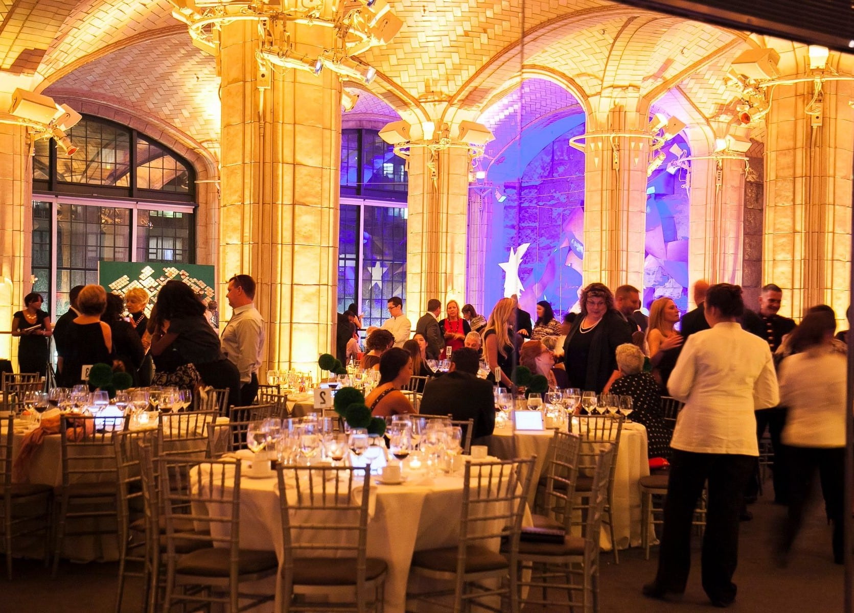 Réussir sa Soirée Caritative : Maximiser les Dons [Guide]